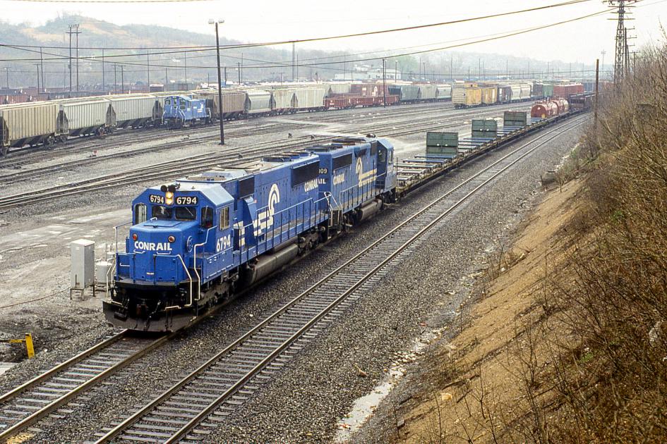 CR 6794 Altoona PA | Conrail Photo Archive