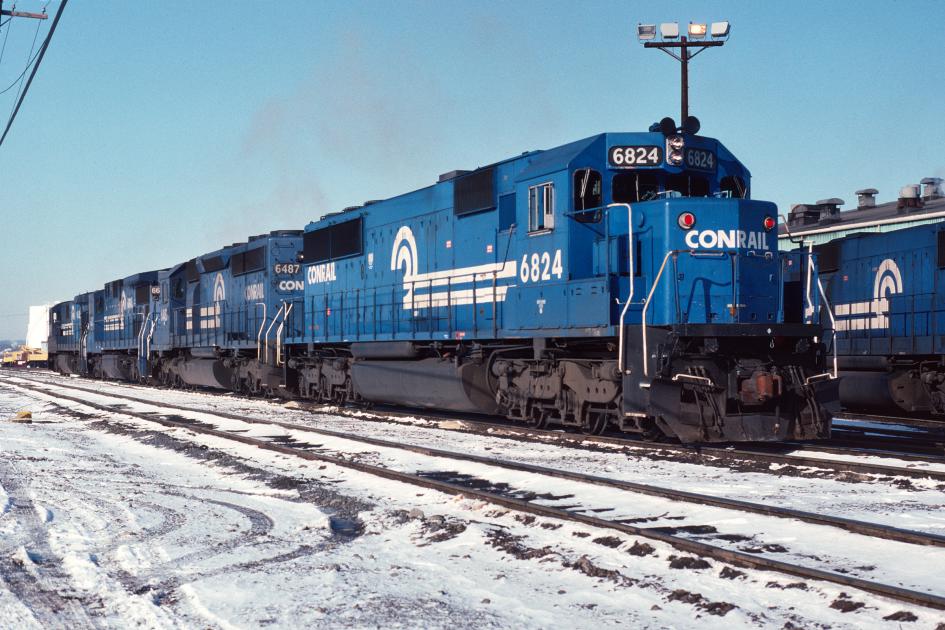 CR 6824 at Selkirk, NY, 12/31/91 | Conrail Photo Archive