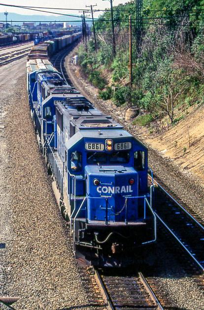 CR 6861 Altoona PA | Conrail Photo Archive