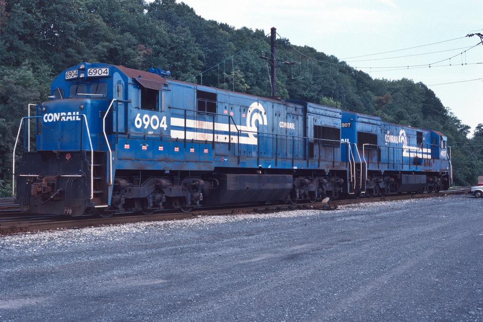CR 6904 at Enola, PA 10/02/93 | Conrail Photo Archive
