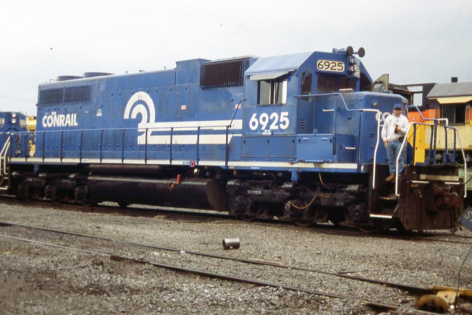 CR 6925 Altoona PA | Conrail Photo Archive