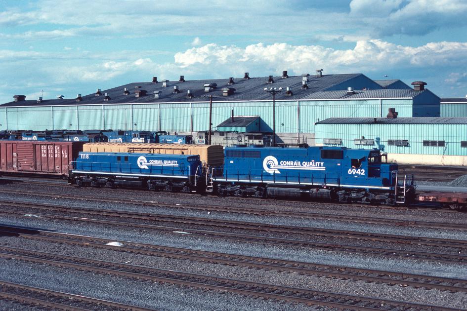 CR 6942 at Selkirk, NY 06/18/99 | Conrail Photo Archive