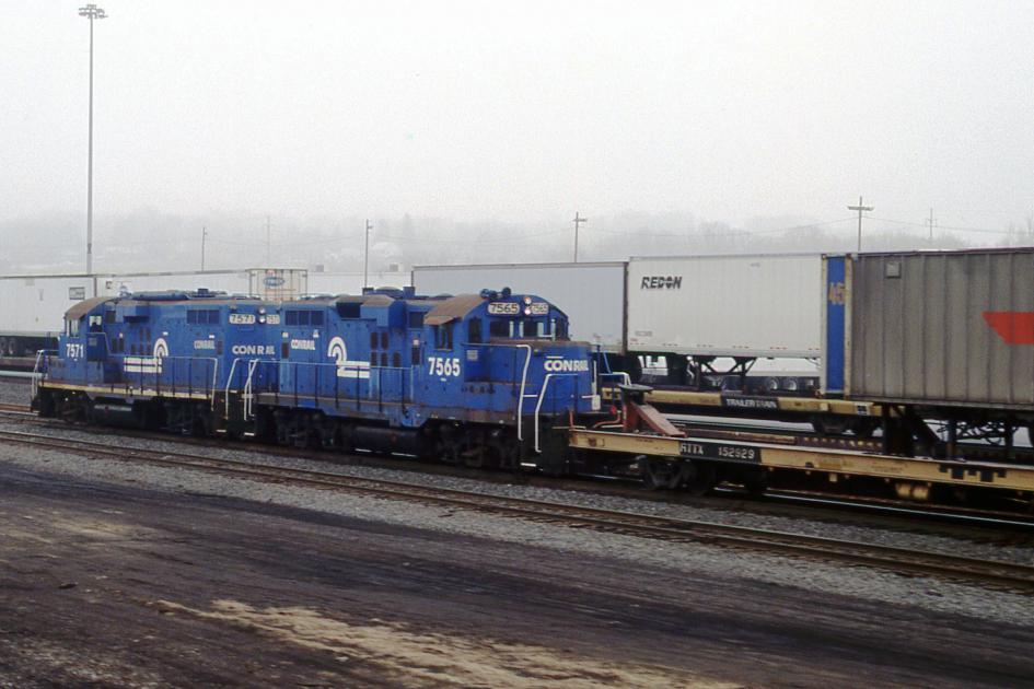 CR 7565 Harrisburg PA | Conrail Photo Archive