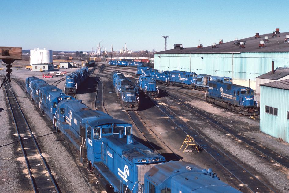 Conrail Power at Selkirk, NY 12/13/86 | Conrail Photo Archive