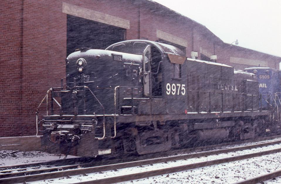 CR 9975 RS3M 1/9/1982 | Conrail Photo Archive