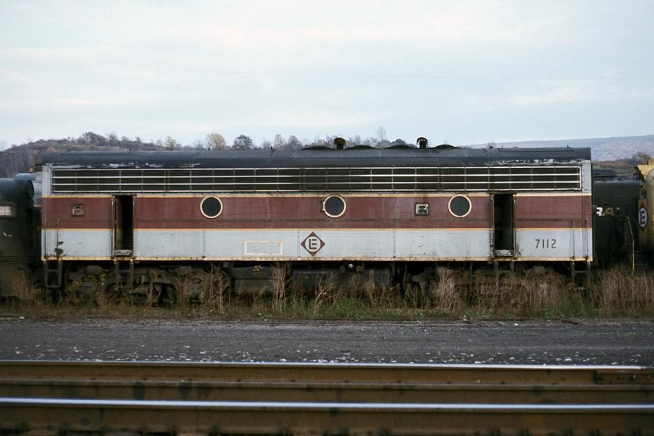 EL 7112 at Altoona on October 16,1976 | Conrail Photo Archive