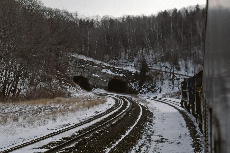 CR 20 on SEBO at State Line Tunnel on January 29, 1985 | Conrail Photo ...