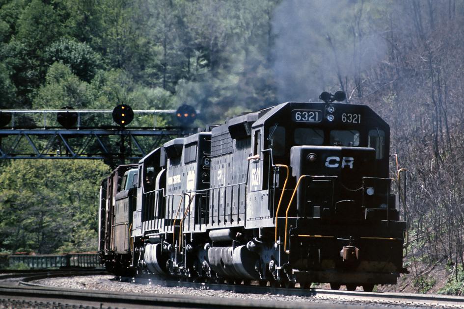 CR 6321 at Horseshoe Curve on May 21, 1977 | Conrail Photo Archive