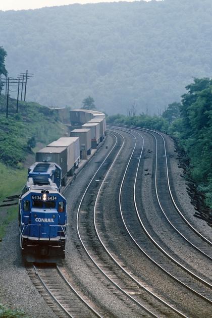 CR 6434 Pittsburgh Line during July 1979 | Conrail Photo Archive