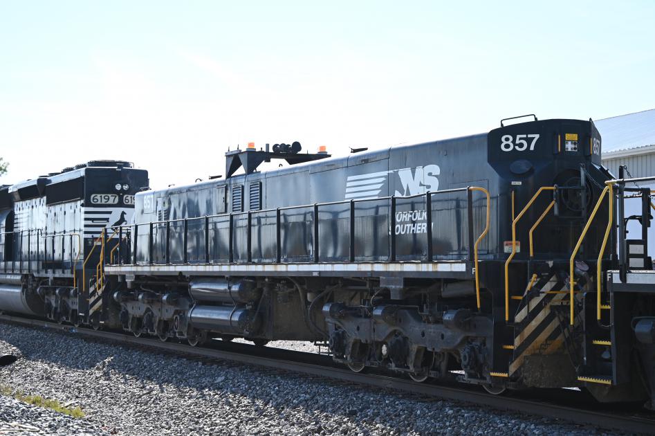 NS 857 (CR 1126/CR 6816) Milan Ohio 6-16-2021 | Conrail Photo Archive