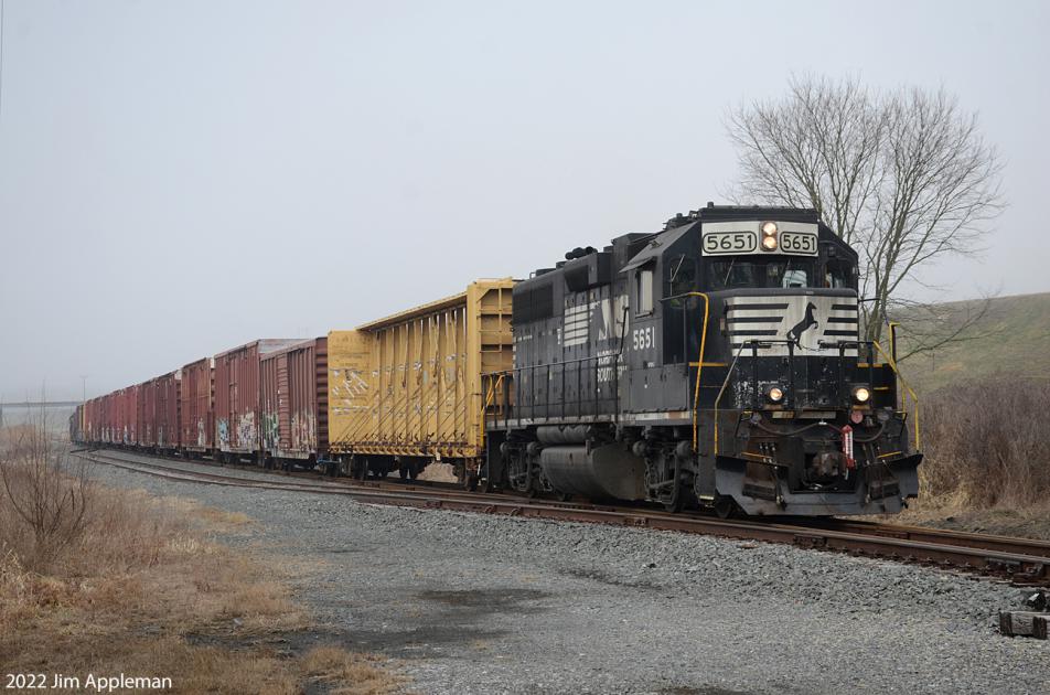 NS 5651 (CR 7934) at Strawberry Ridge, PA 3/18/2022 | Conrail Photo Archive