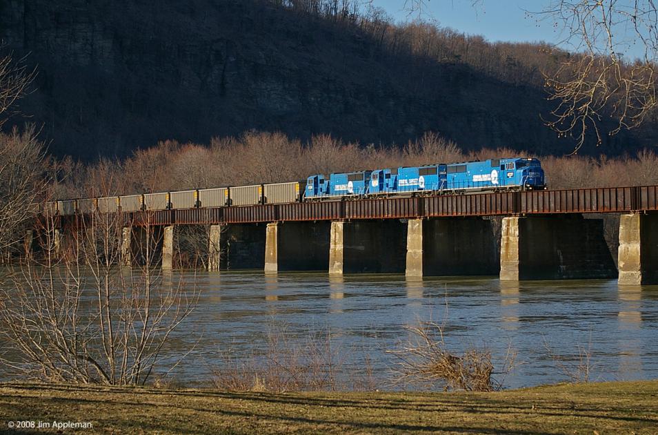 NS 6737 (CR 5608) at Montgomery, PA 3/29/2008 | Conrail Photo Archive