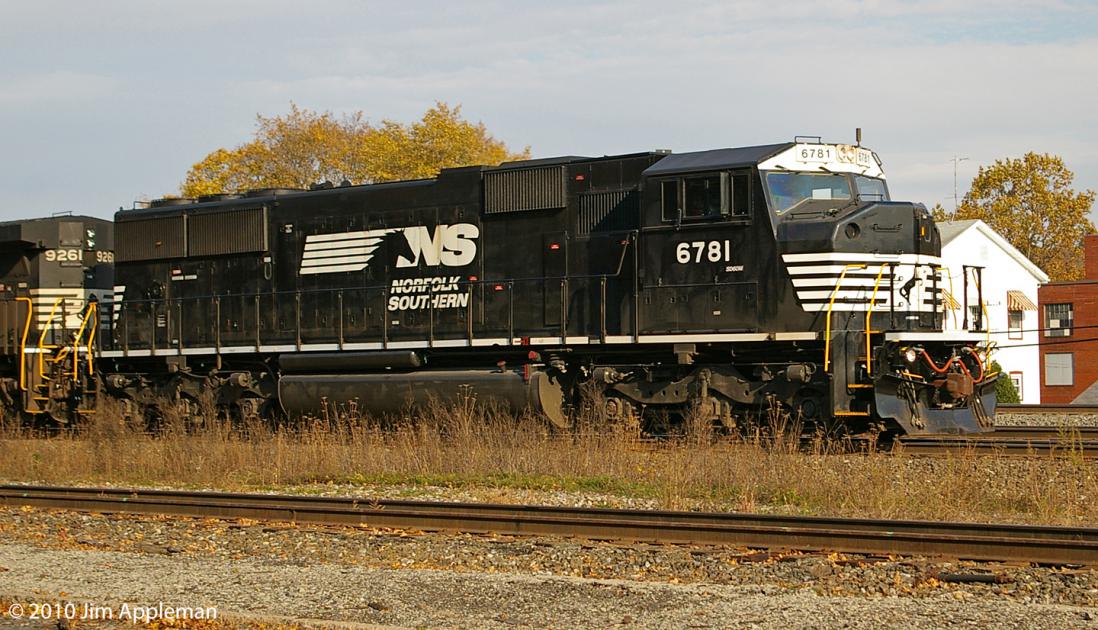 NS 6781 (CR 5531) at Cresson, PA 10/23/2010 | Conrail Photo Archive