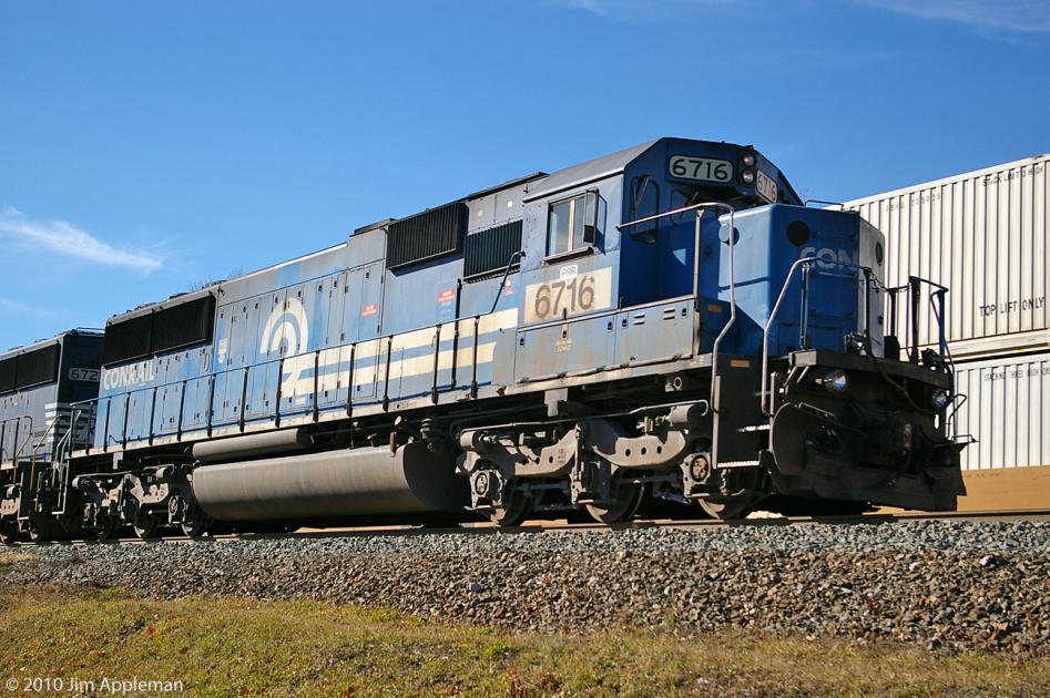 NS 6716 (CR 6867) 11/13/2010 | Conrail Photo Archive