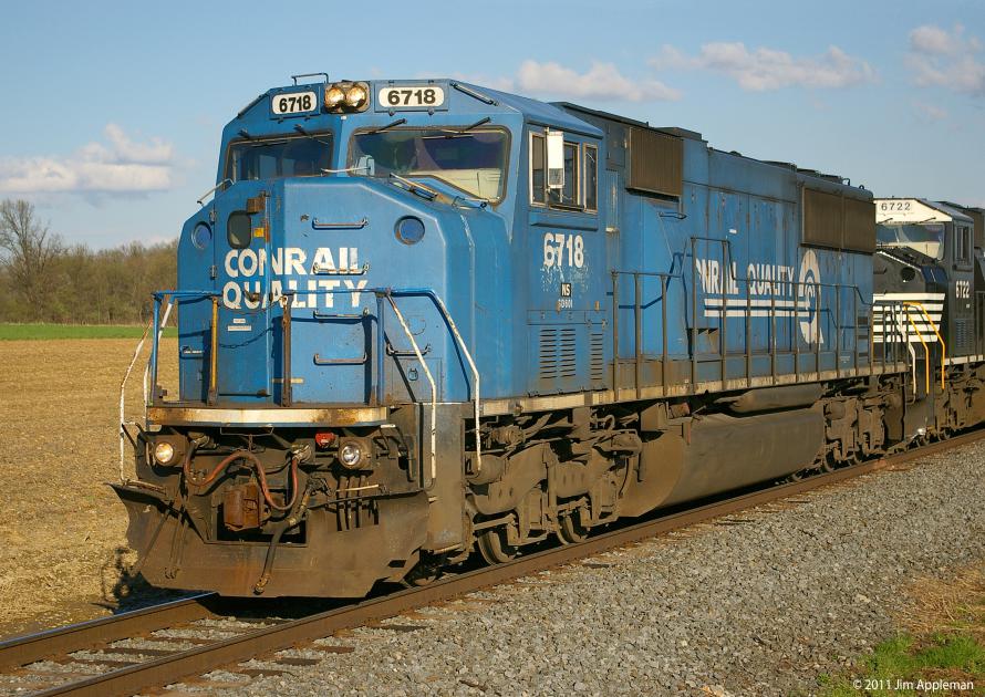 NS 6718 (CR 5578) at Schuyler, PA 4/28/2011 | Conrail Photo Archive