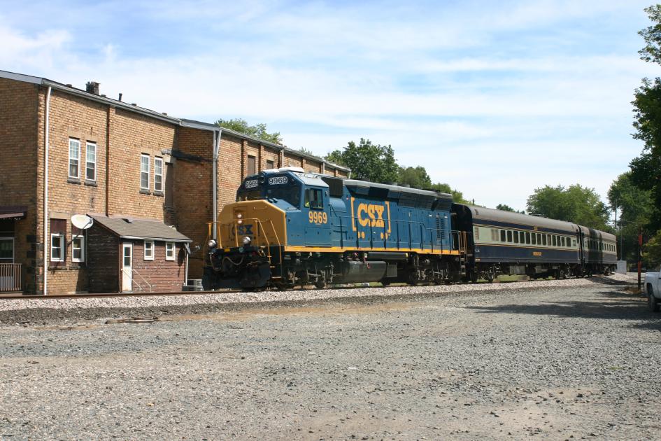 (CSX 9969) CR 3051 at Clinton Ohio | Conrail Photo Archive