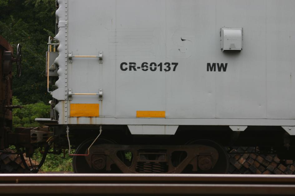 CR 60137 at Alliance Ohio | Conrail Photo Archive