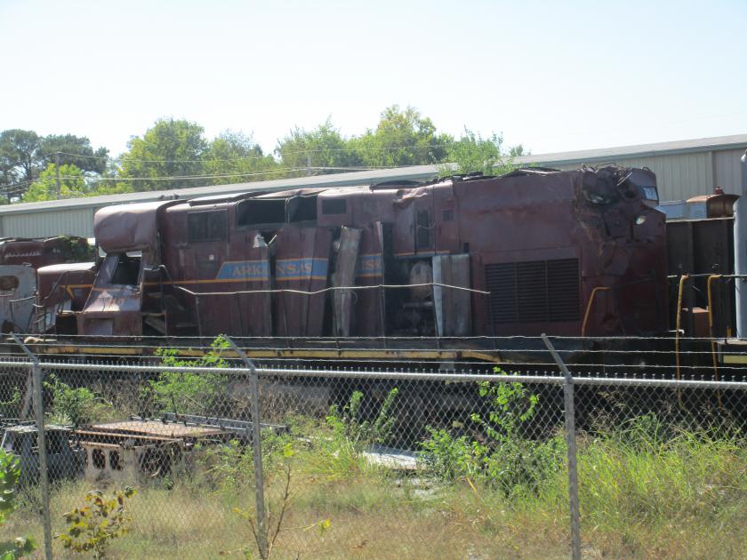 [Remains of] AM 52 (ex-CR 2073) at Springdale, AR | Conrail Photo Archive