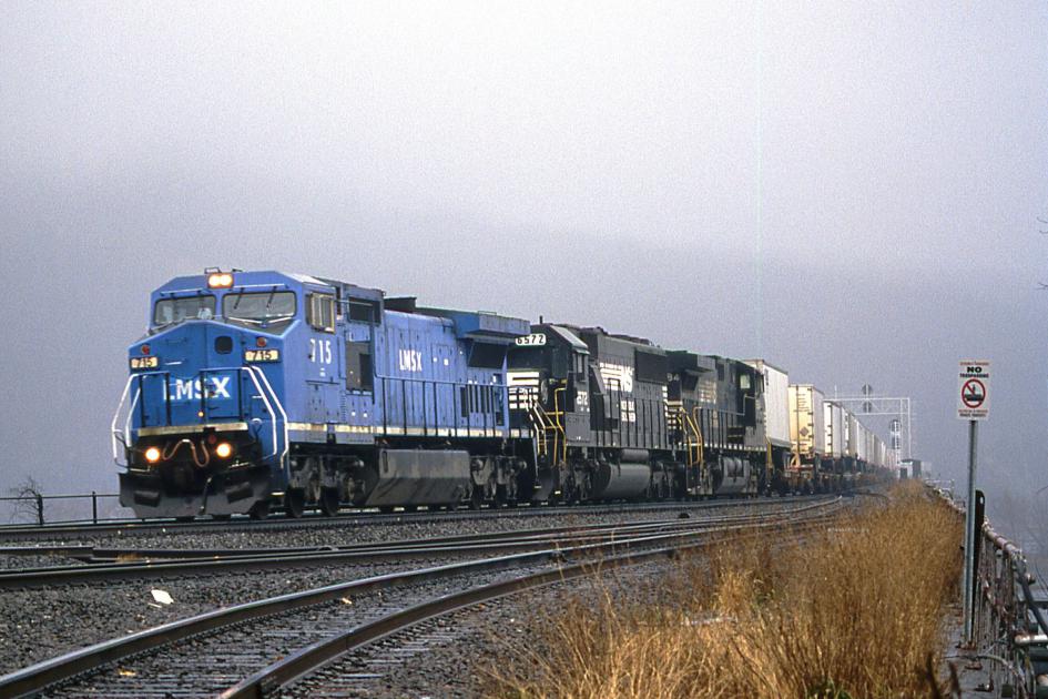 LMSX 715 Rockville Bridge | Conrail Photo Archive