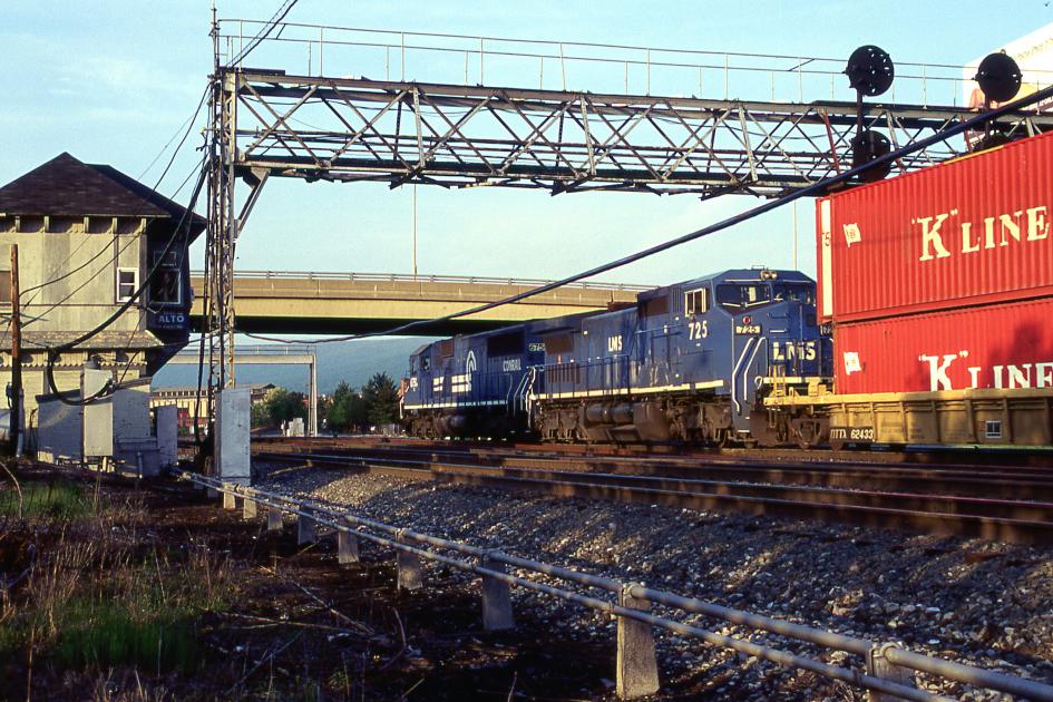 LMS 725 Alto Tower | Conrail Photo Archive