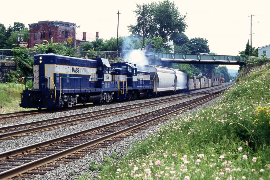 MCER 2069 Palmer MA | Conrail Photo Archive