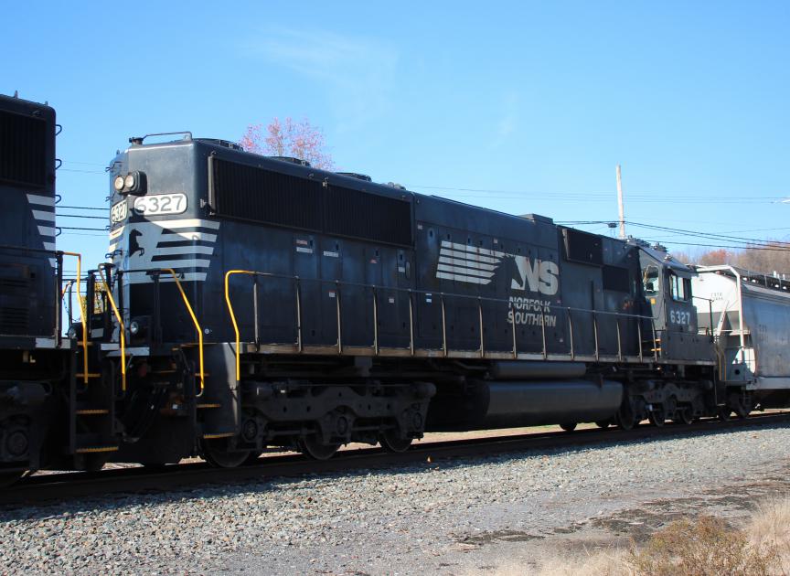 NS 6327 (CR 6737) | Conrail Photo Archive