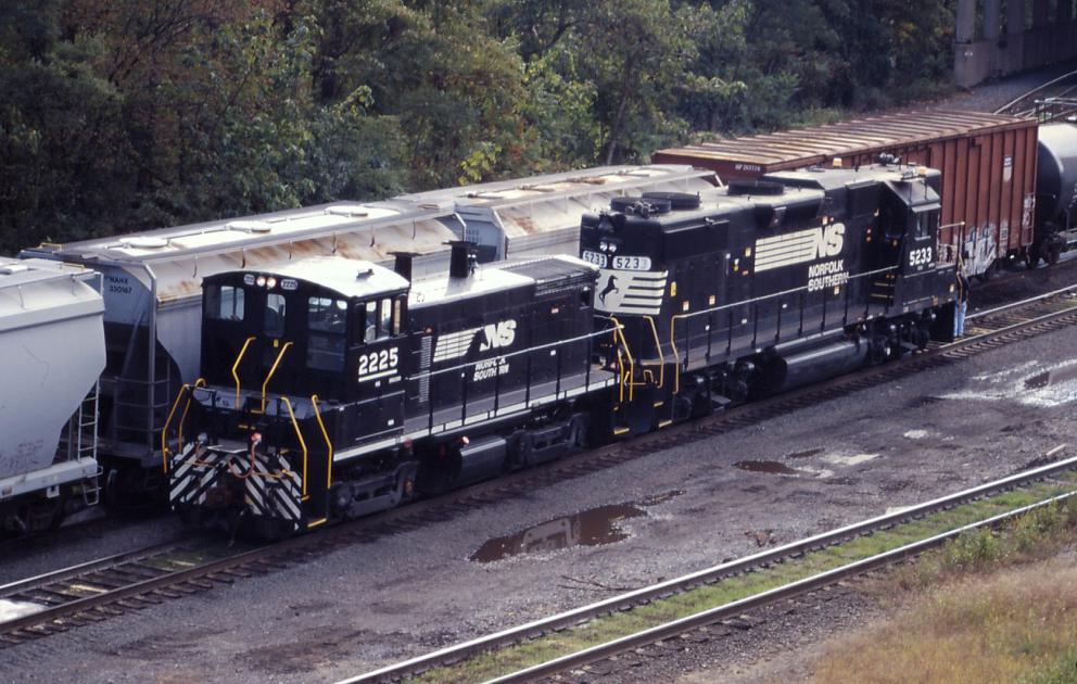 NS 2225 Enola Yard | Conrail Photo Archive