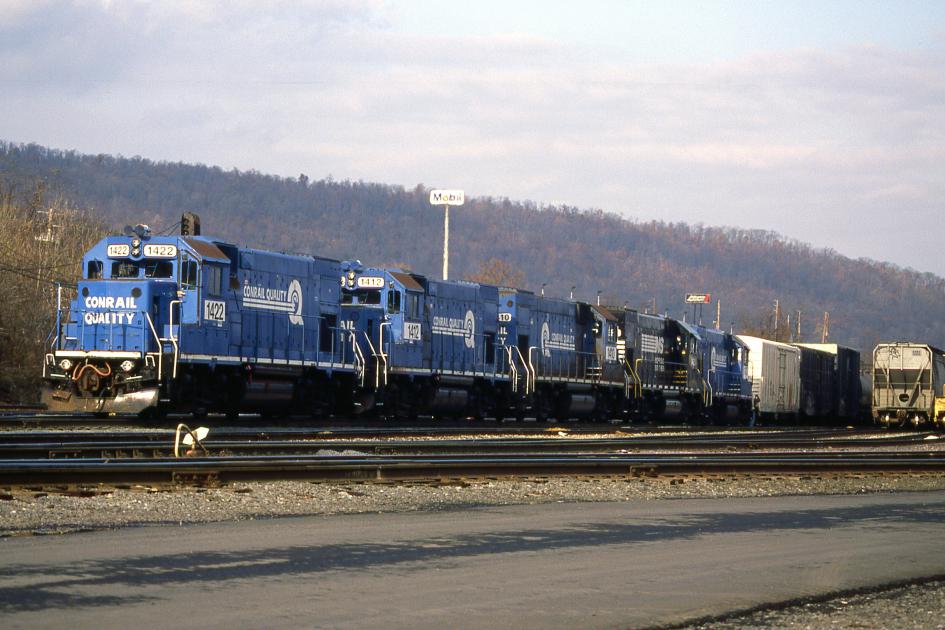 NS 1422 Enola Yard | Conrail Photo Archive