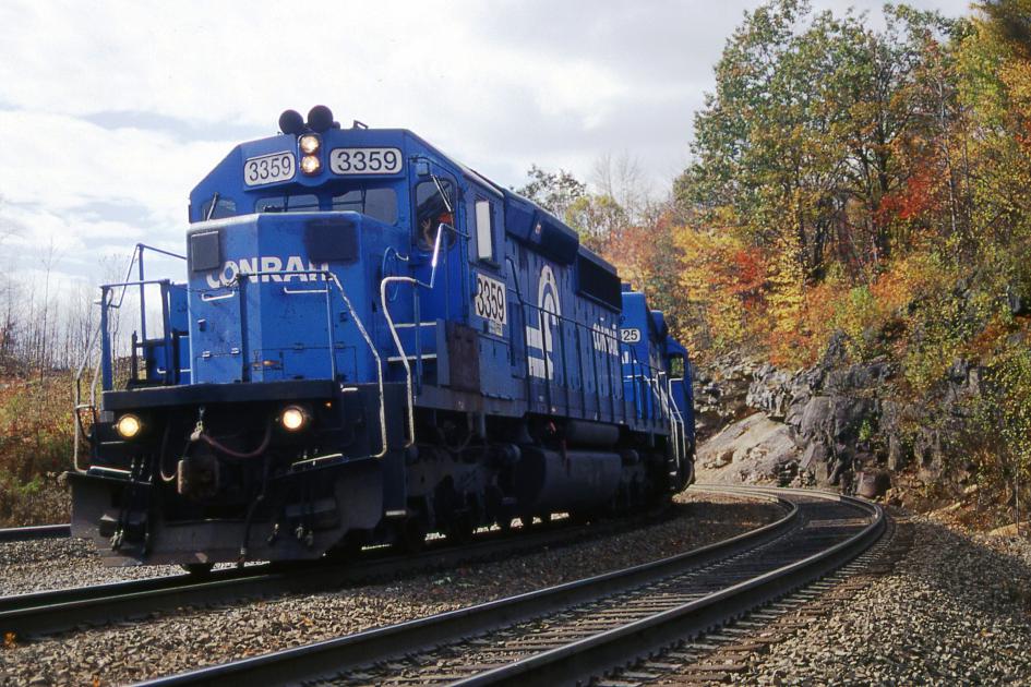NS 3359 Bennington Curve | Conrail Photo Archive