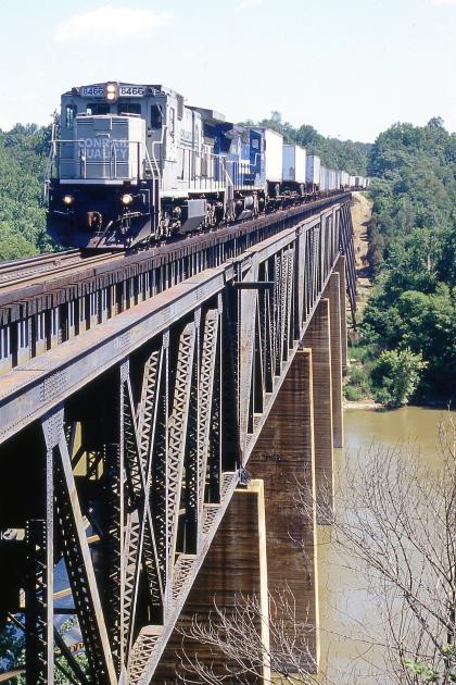 NS 8466 Potomac River Bridge | Conrail Photo Archive