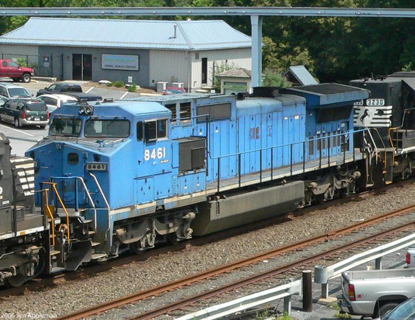 NS 8461 (LMS 721) at Hershey, PA 7/7/2006 | Conrail Photo Archive