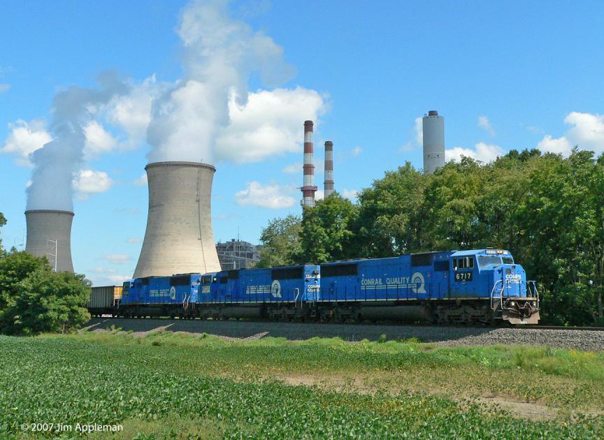 NS 6717 (CR 5577) at Strawberry Ridge, PA 8/27/2007 | Conrail Photo Archive