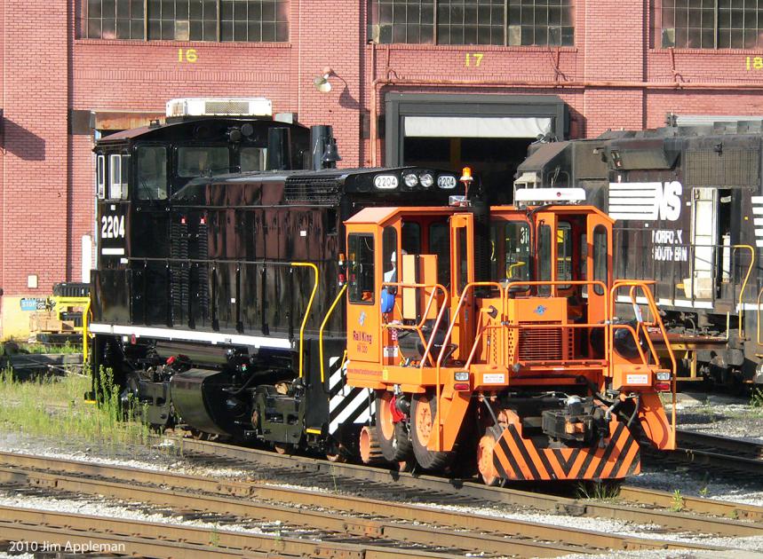 NS 2204 (CR 9514) at JLS 8/17/2010 | Conrail Photo Archive