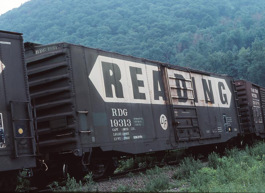 RDG 19313-RDG Class XMLc | Conrail Photo Archive