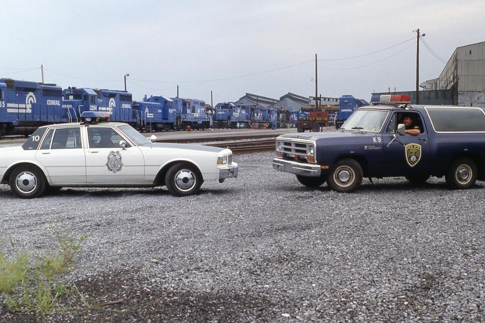 CR Police Car #678 Juniata Works | Conrail Photo Archive