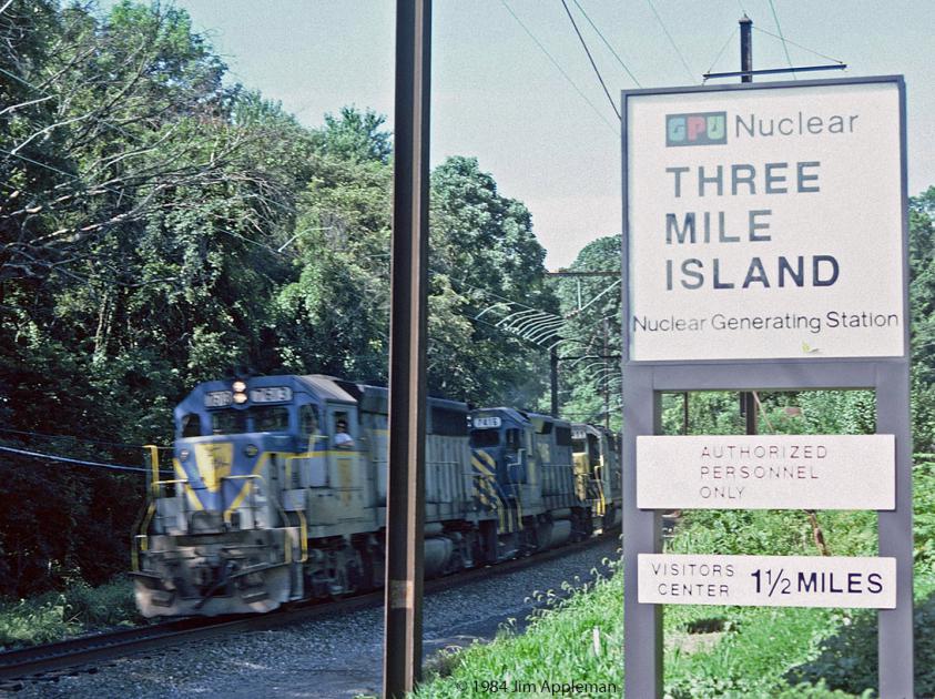 D&H RW-6 on Royalton Branch 8/18/1984 | Conrail Photo Archive