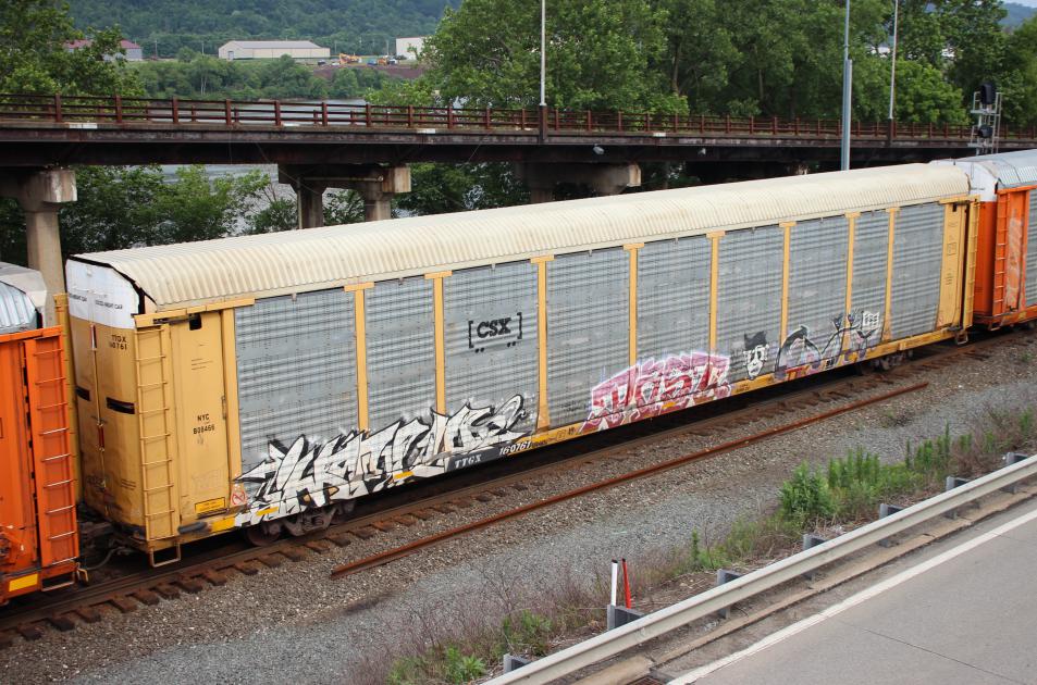 TTGX 160761-Rack class ML2L | Conrail Photo Archive