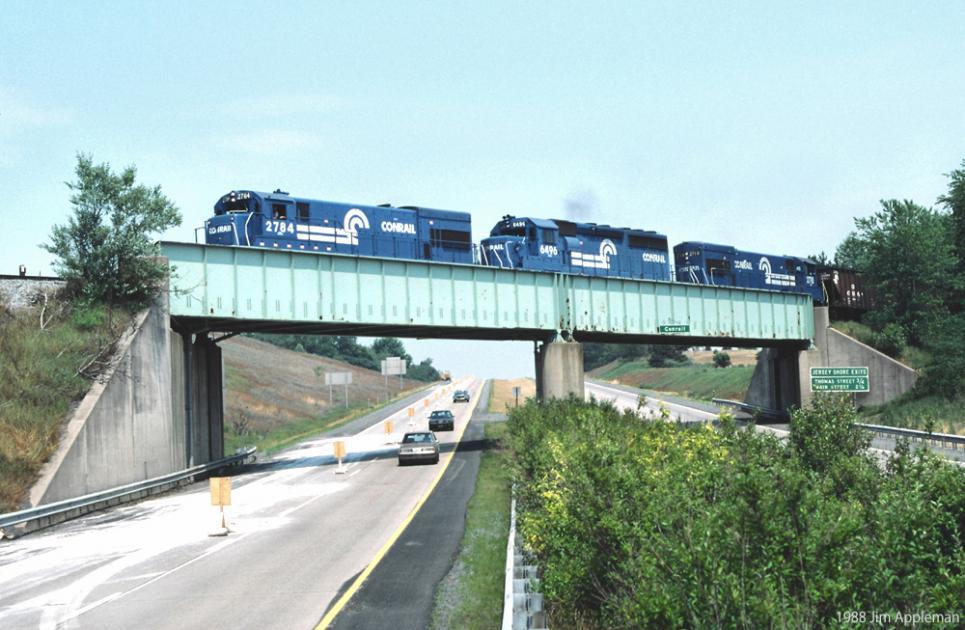 CR 2784 at Jersey Shore, PA 7/16/1988 | Conrail Photo Archive