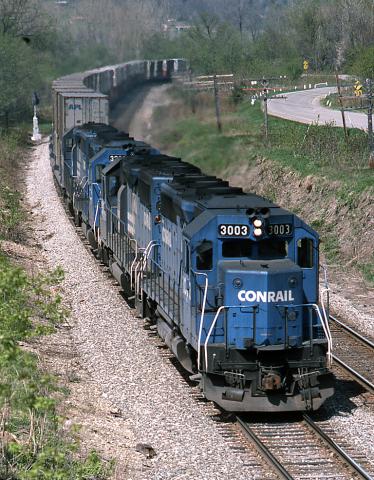 EMD GP40 | Conrail Photo Archive