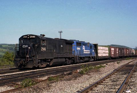 GE U33B | Conrail Photo Archive