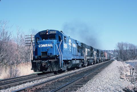 GE U30B | Conrail Photo Archive