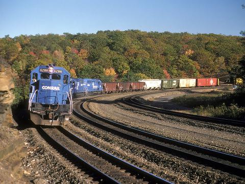 Conrail Special and Oddball Paint Schemes | Conrail Photo Archive