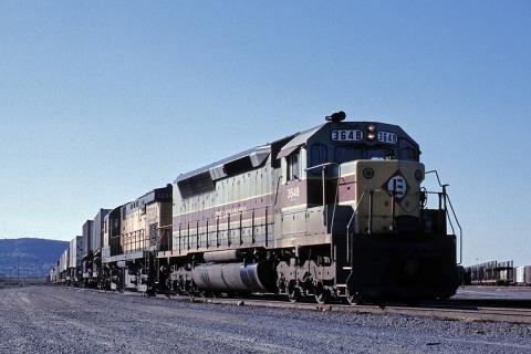ALCO C424 and C425 | Conrail Photo Archive